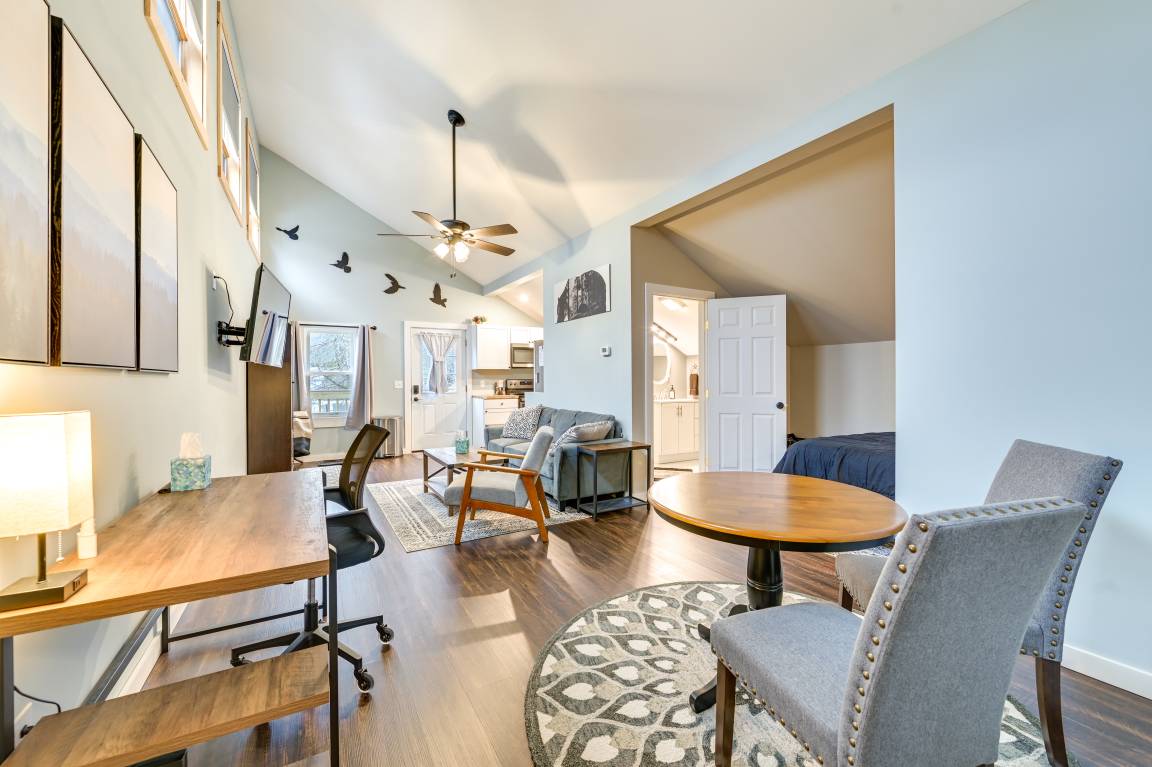 65 M² Apartment ∙ 2 Guests - Old Forge, NY