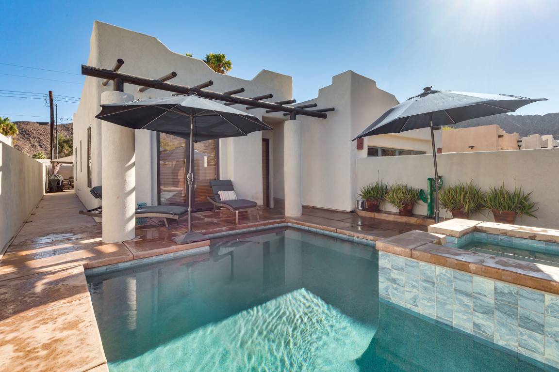 167 M² House ∙ 3 Bedrooms ∙ 6 Guests - La Quinta, CA