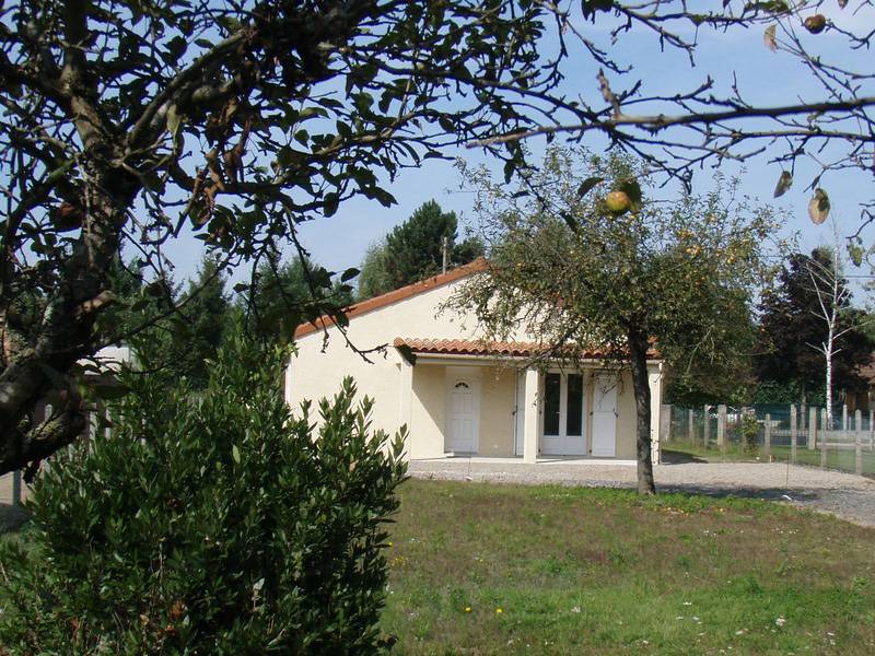 130 M² Gîte ∙ 3 Chambres ∙ 6 Personnes - Auvergne