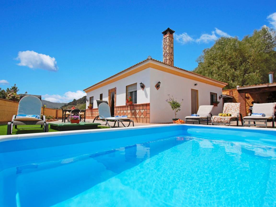 100 M² Huis ∙ 3 Slaapkamers ∙ 6 Gasten - Comares