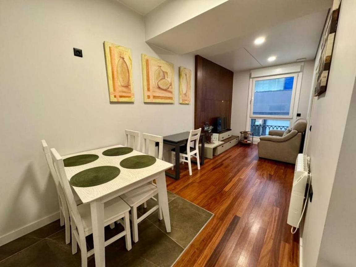 95 M² Apartment ∙ 2 Bedrooms ∙ 5 Guests - Vigo