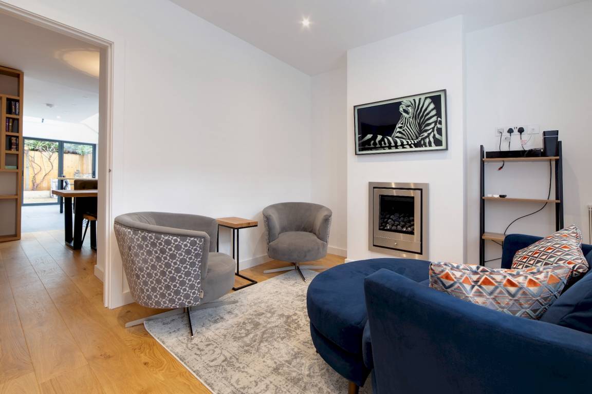 74 M² House ∙ 2 Bedrooms ∙ 4 Guests - Cambrige (UK)