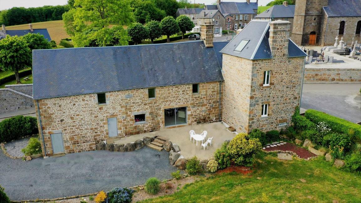 140 M² Gîte ∙ 3 Bedrooms ∙ 6 Guests - Normandy