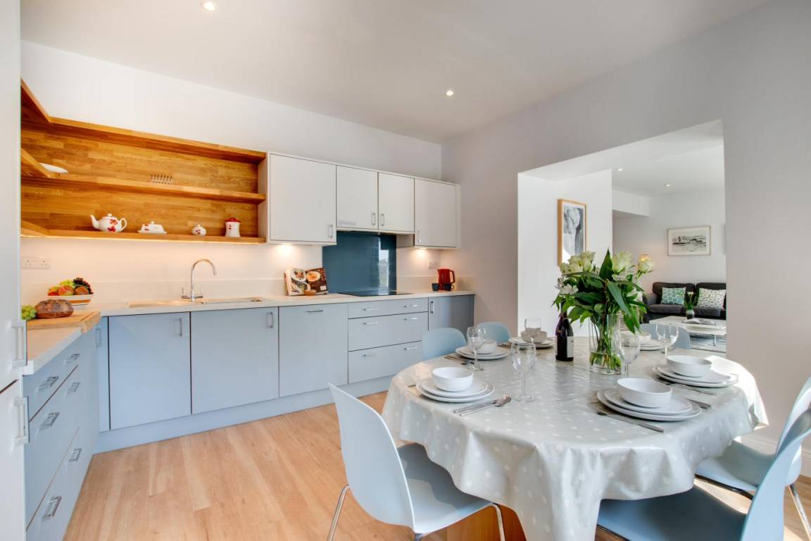 Cottage ∙ 8 Bedrooms ∙ 6 Guests - Porthcurno