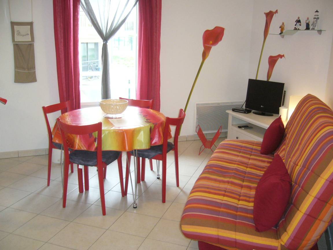 32 M² Appartement ∙ 1 Slaapkamer ∙ 4 Gasten - Brem-sur-Mer