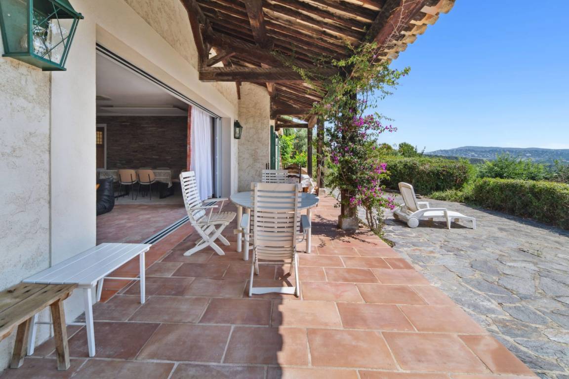 122 M² Maison De Vacances ∙ 3 Chambres ∙ 6 Personnes - Cavalaire-sur-Mer