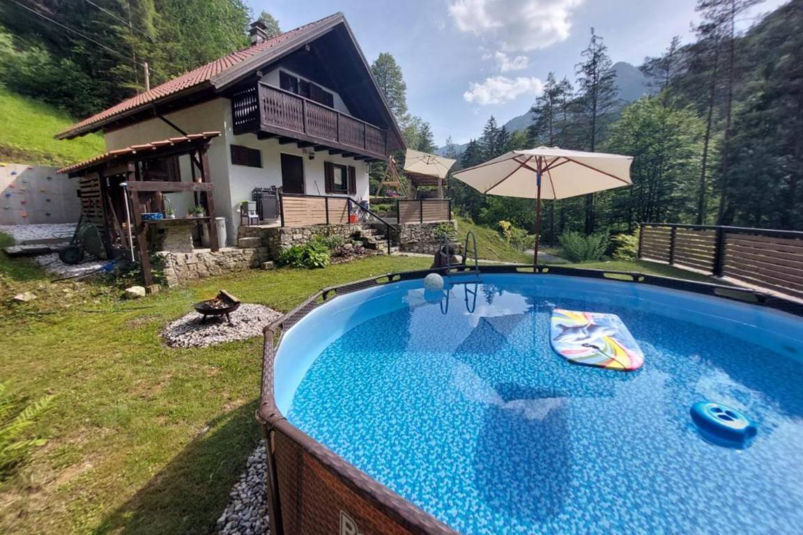 55 M² House ∙ 2 Bedrooms ∙ 5 Guests - Slap ob Idrijci