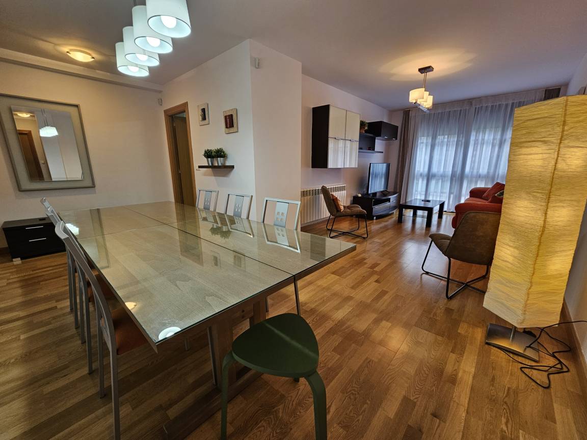 108 M² Apartamento ∙ 3 Habitaciones ∙ 8 Huéspedes - Ribadesella