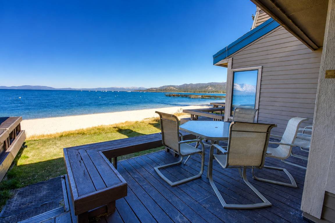 180 M² Condo ∙ 5 Bedrooms ∙ 12 Guests - Lake Tahoe