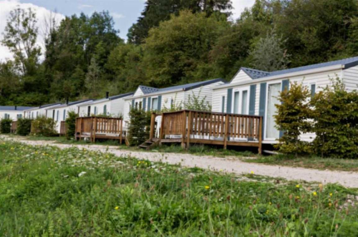 27 M² Camping ∙ 2 Chambres ∙ 5 Personnes - Lac de Vouglans