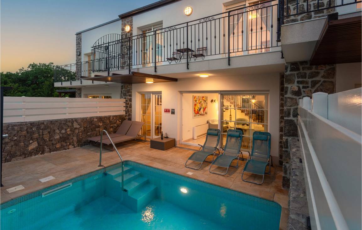 105 M² Huis ∙ 3 Slaapkamers ∙ 6 Gasten - Punat