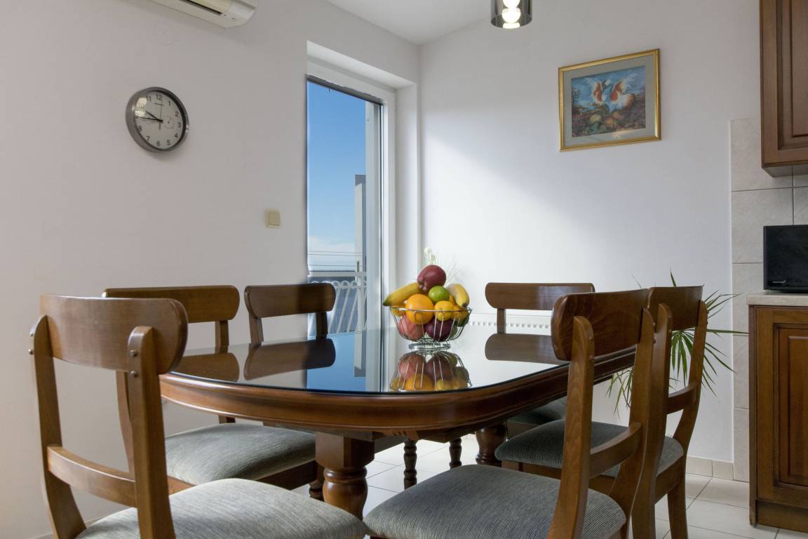 83 M² Apartament ∙ 3 Sypialnie ∙ 6 Gości - Split