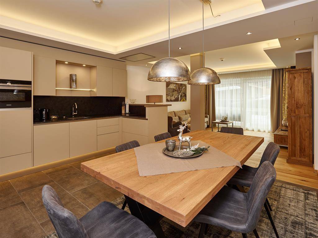 110 M² Apartment ∙ 2 Bedrooms ∙ 6 Guests - Seefeld