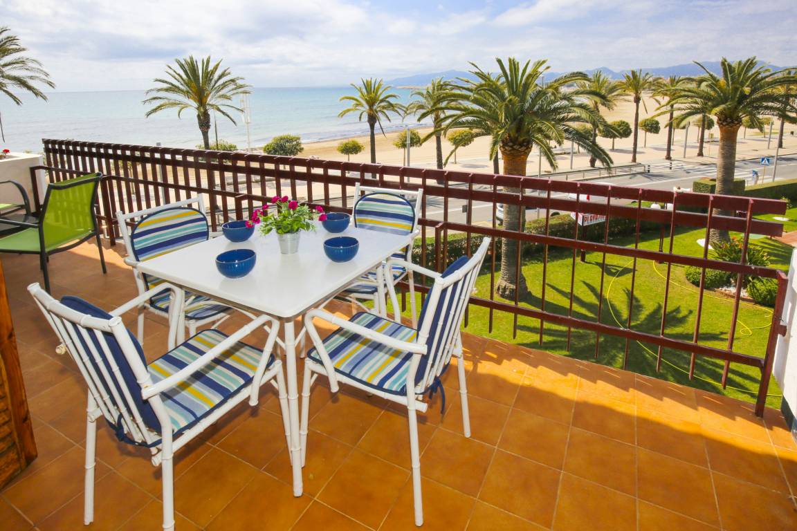 140 M² Apartamento ∙ 4 Habitaciones ∙ 10 Personas - Cataluña