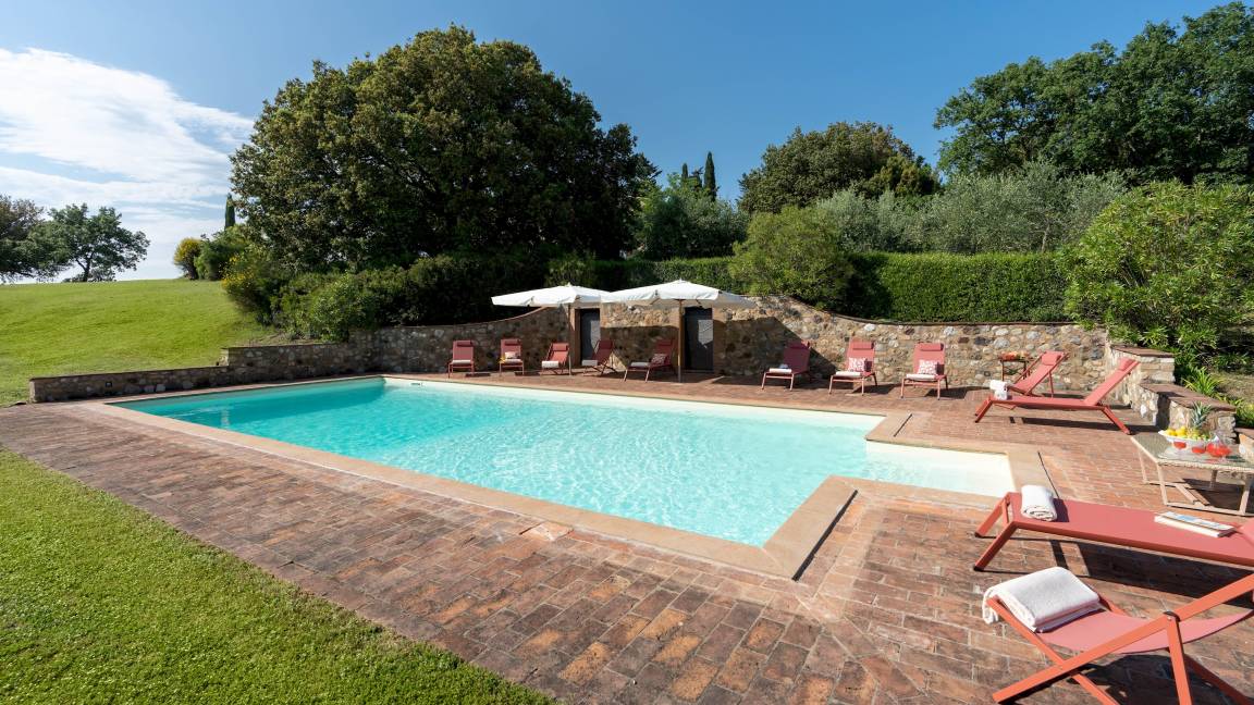 600 M² Villa ∙ 6 Bedrooms ∙ 12 Guests - Volterra