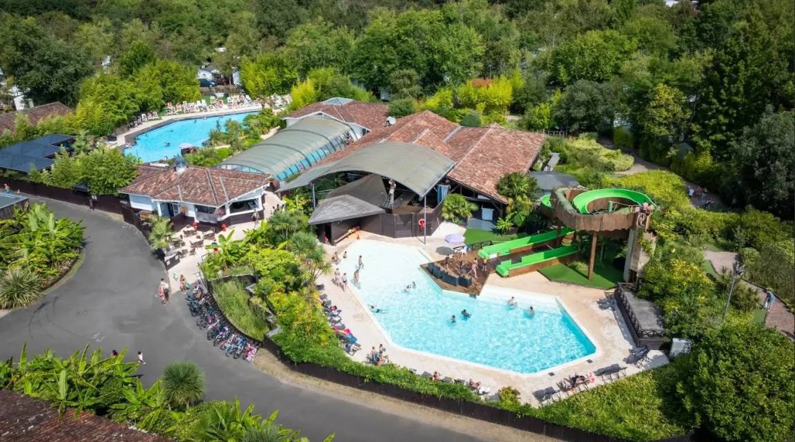 32 M² Camping-unterkunft ∙ 3 Schlafzimmer ∙ 6 Gäste - Mézos