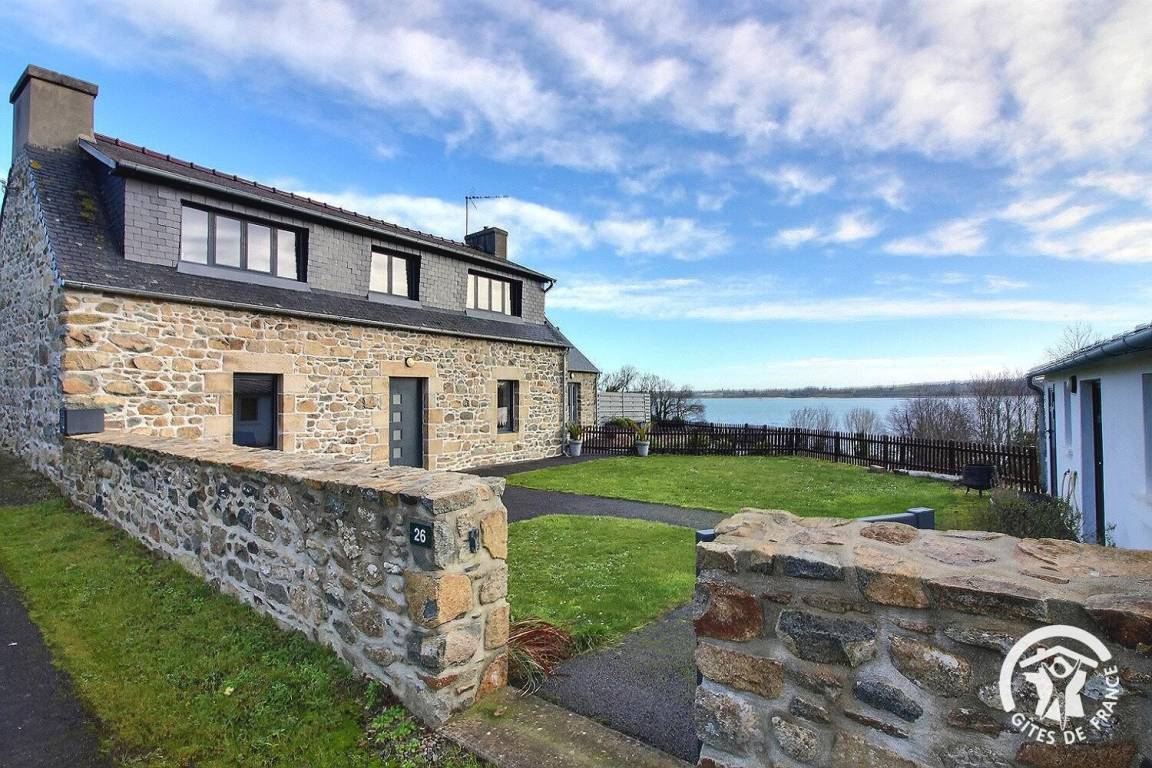 72 M² Gîte ∙ 3 Schlafzimmer ∙ 5 Gäste - Plougrescant