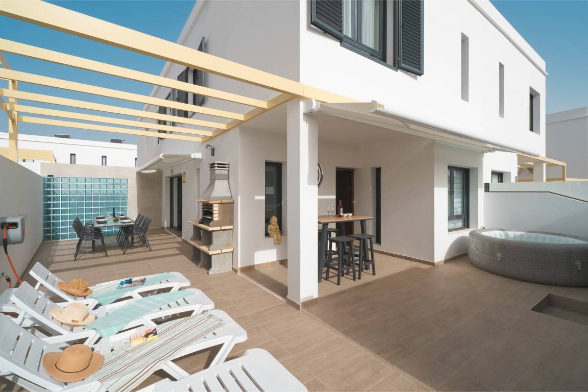 109 M² House ∙ 3 Bedrooms ∙ 6 Guests - Costa Teguise