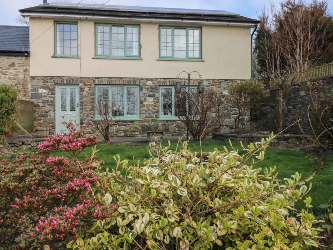 Cottage ∙ 4 Bedrooms ∙ 8 Guests - Solva