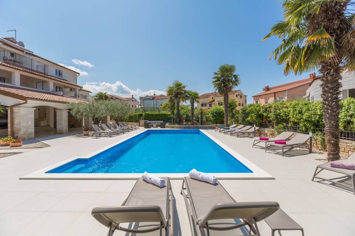 75 M² Appartement ∙ 2 Chambres ∙ 4 Personnes - Poreč
