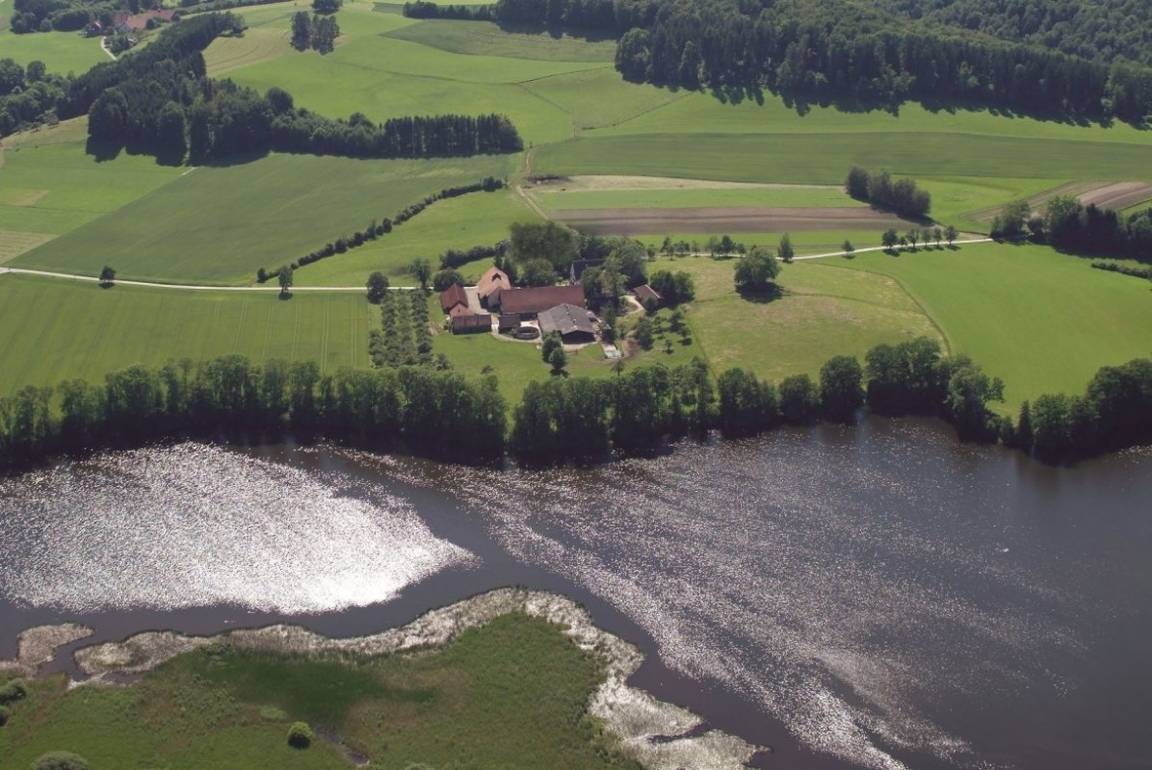 49 M² Ferienwohnung ∙ 1 Schlafzimmer ∙ 2 Gäste - Bad Waldsee
