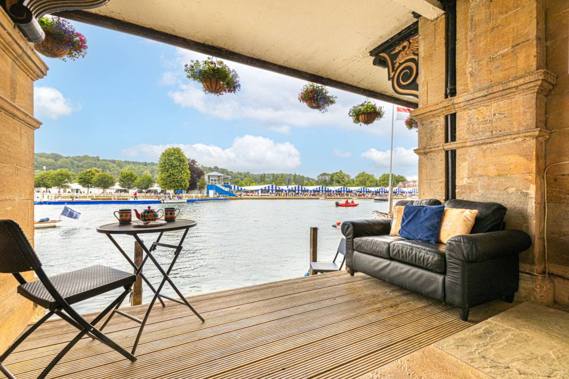 Apartment ∙ 3 Bedrooms ∙ 8 Guests - Henley-on-Thames