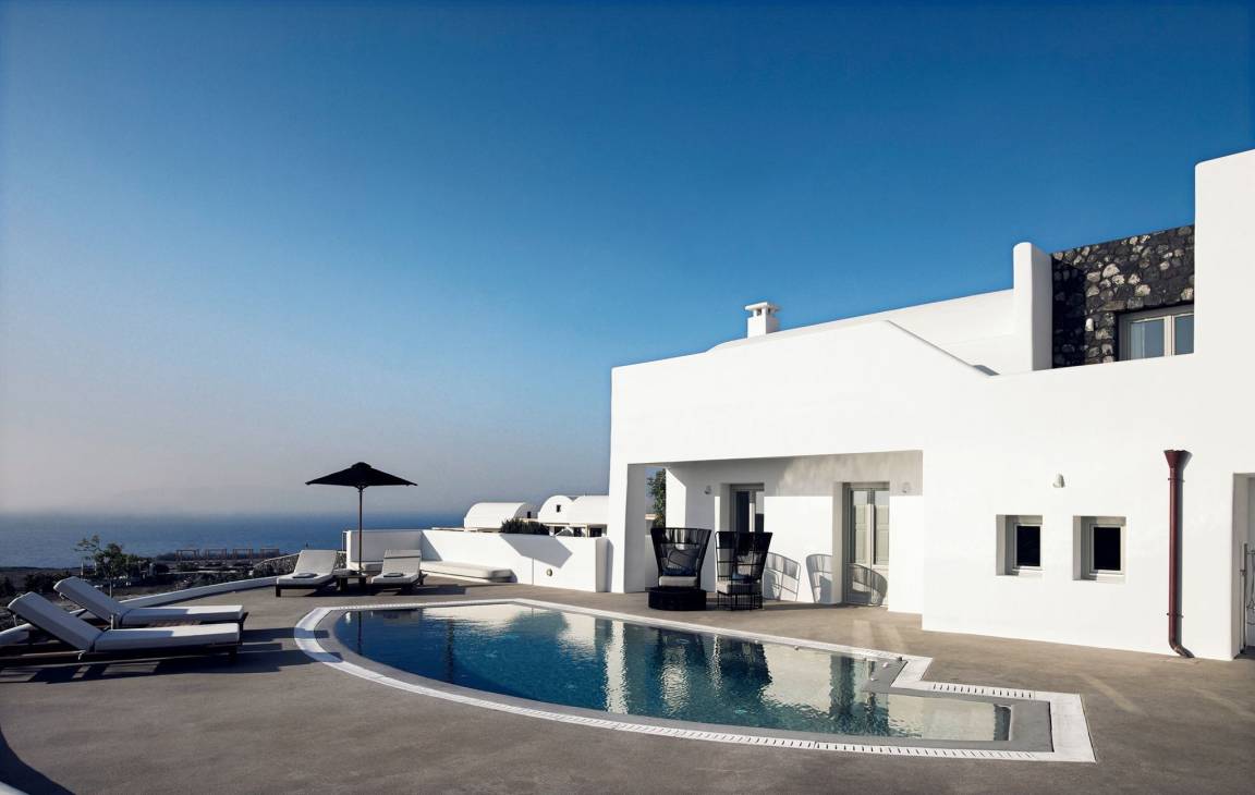 Villa ∙ 2 Bedrooms ∙ 4 Guests - Oia