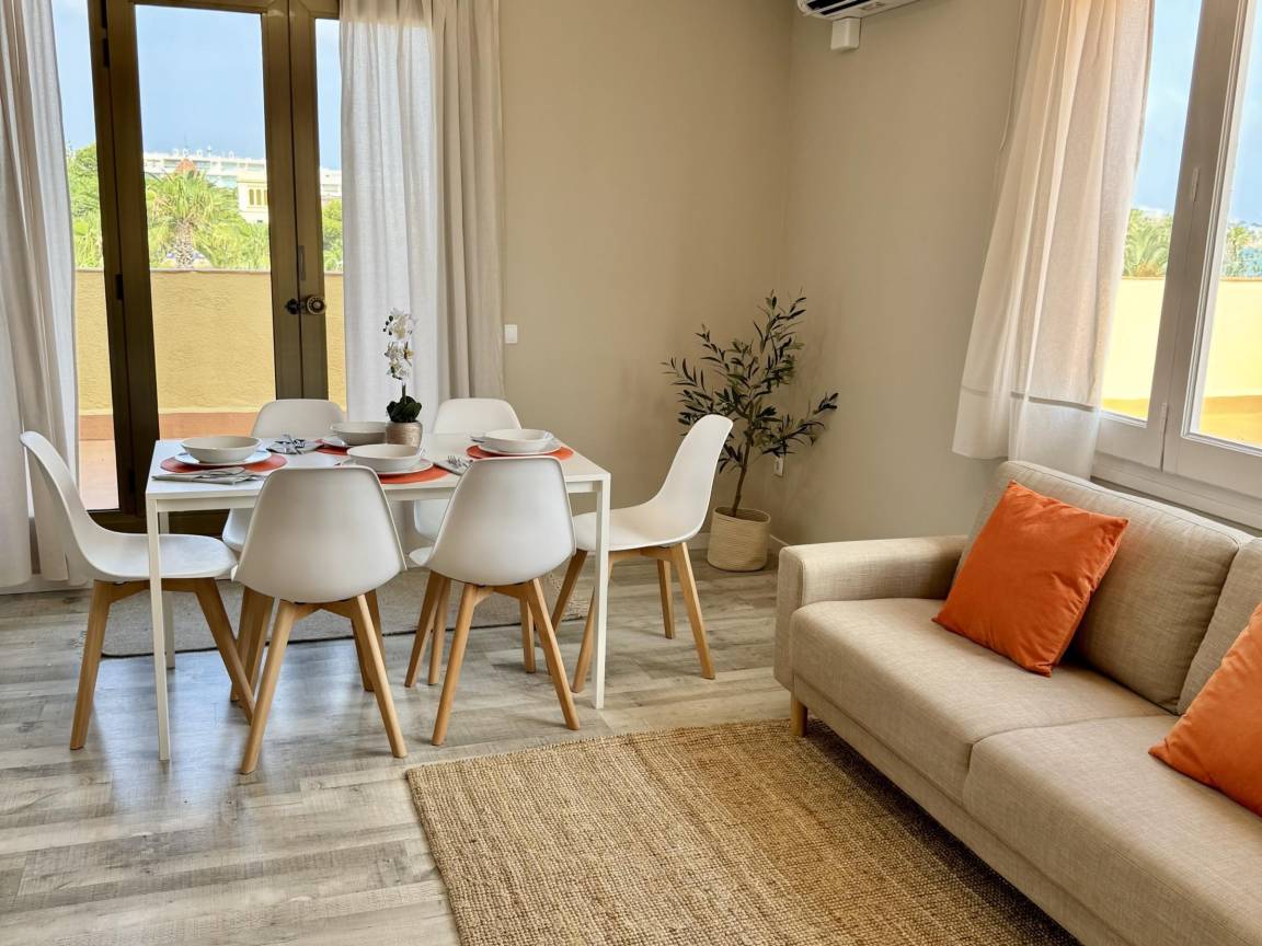 90 M² Appartement ∙ 4 Chambres ∙ 8 Personnes - Cap Salou
