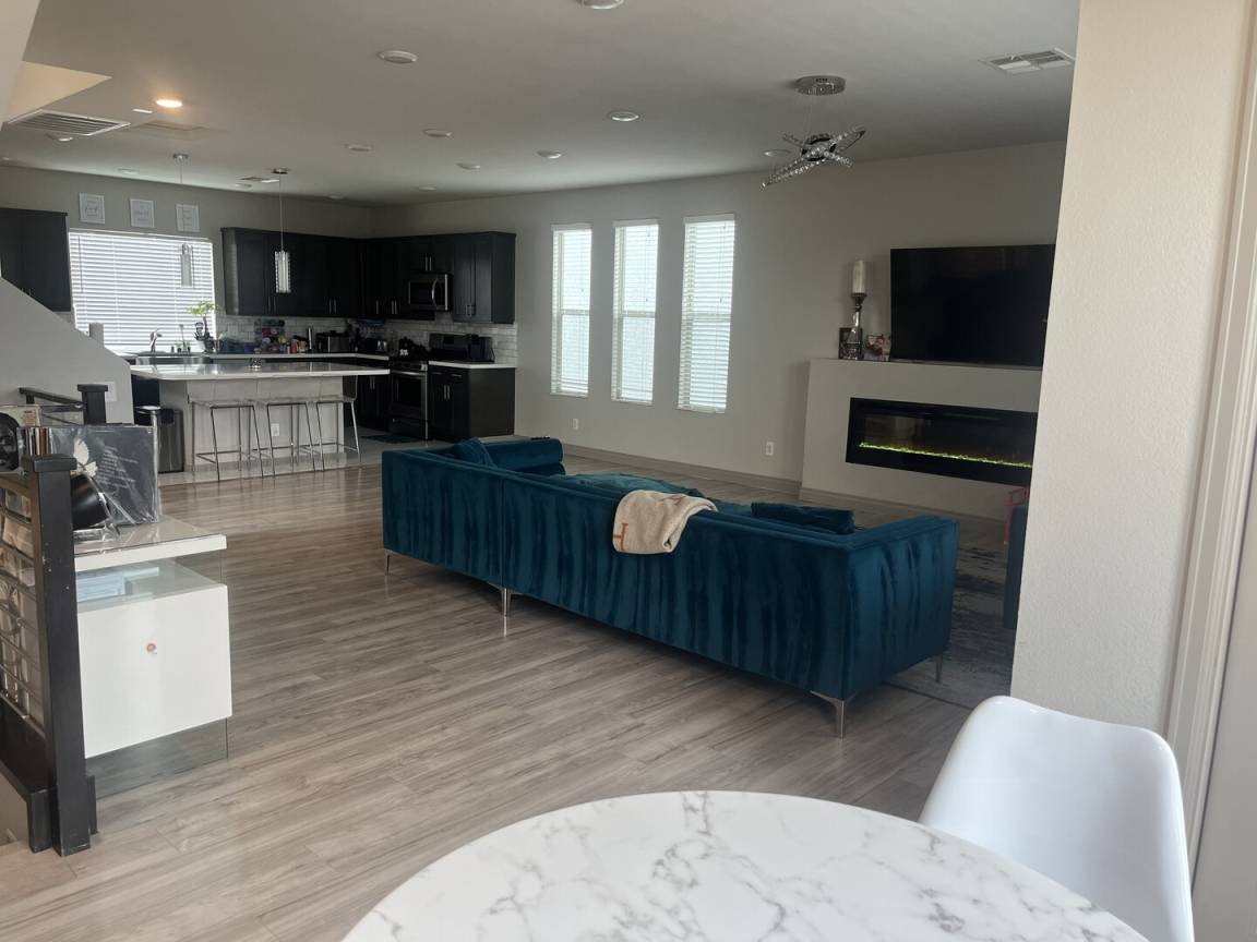 232 M² House ∙ 3 Bedrooms ∙ 6 Guests - Las Vegas, NV