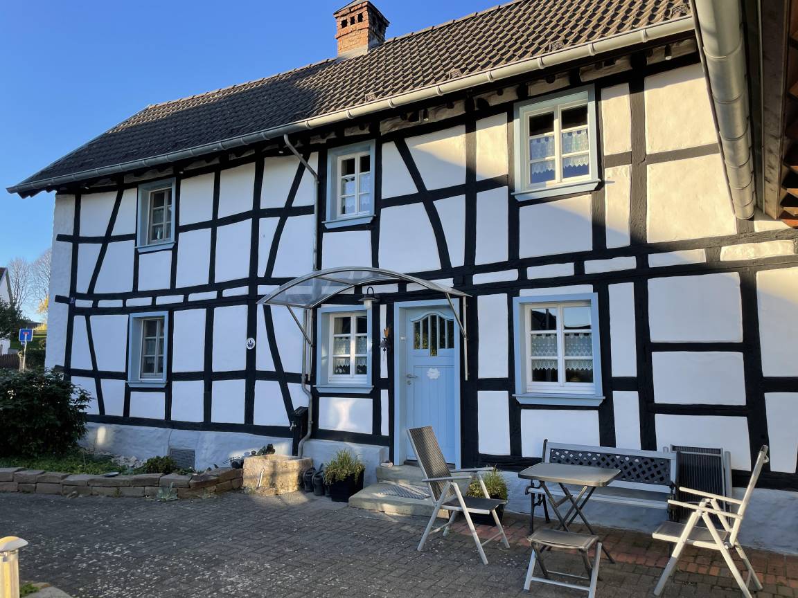 87 M² Ferienhaus ∙ 1 Schlafzimmer ∙ 4 Gäste - Blankenheim