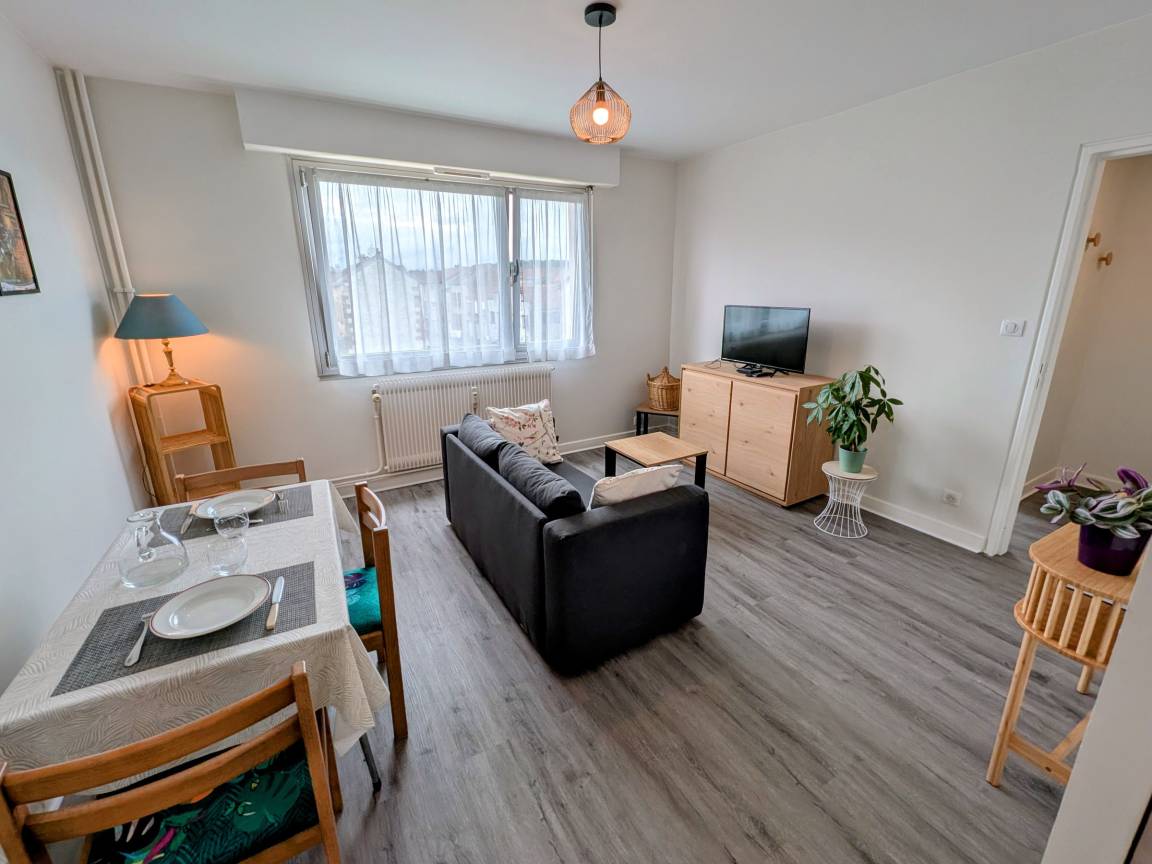 37 M² Appartement ∙ 1 Chambre ∙ 2 Personnes - Luxeuil-les-Bains
