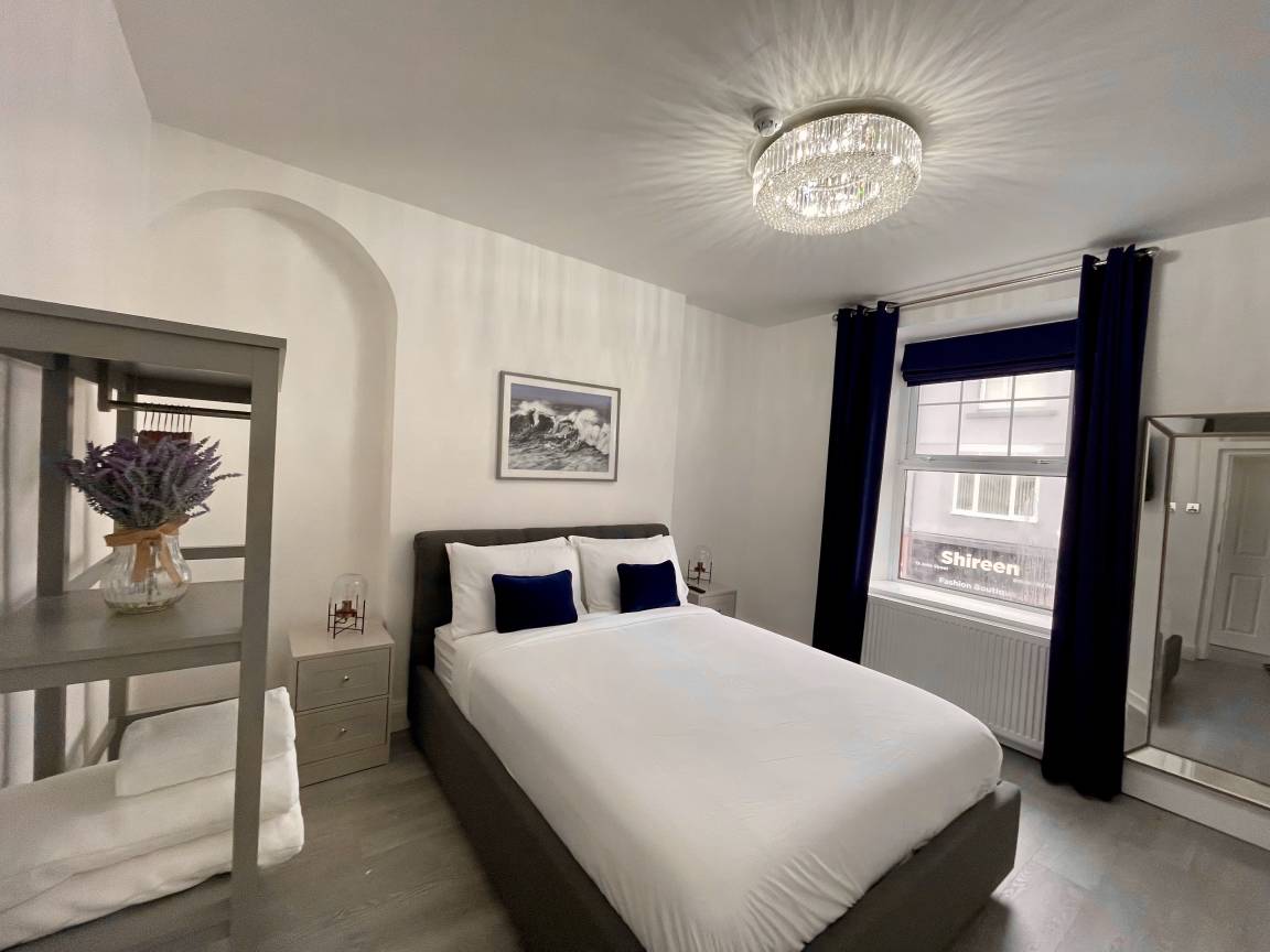 700 M² Apartment ∙ 3 Bedrooms ∙ 6 Guests - Porthcawl