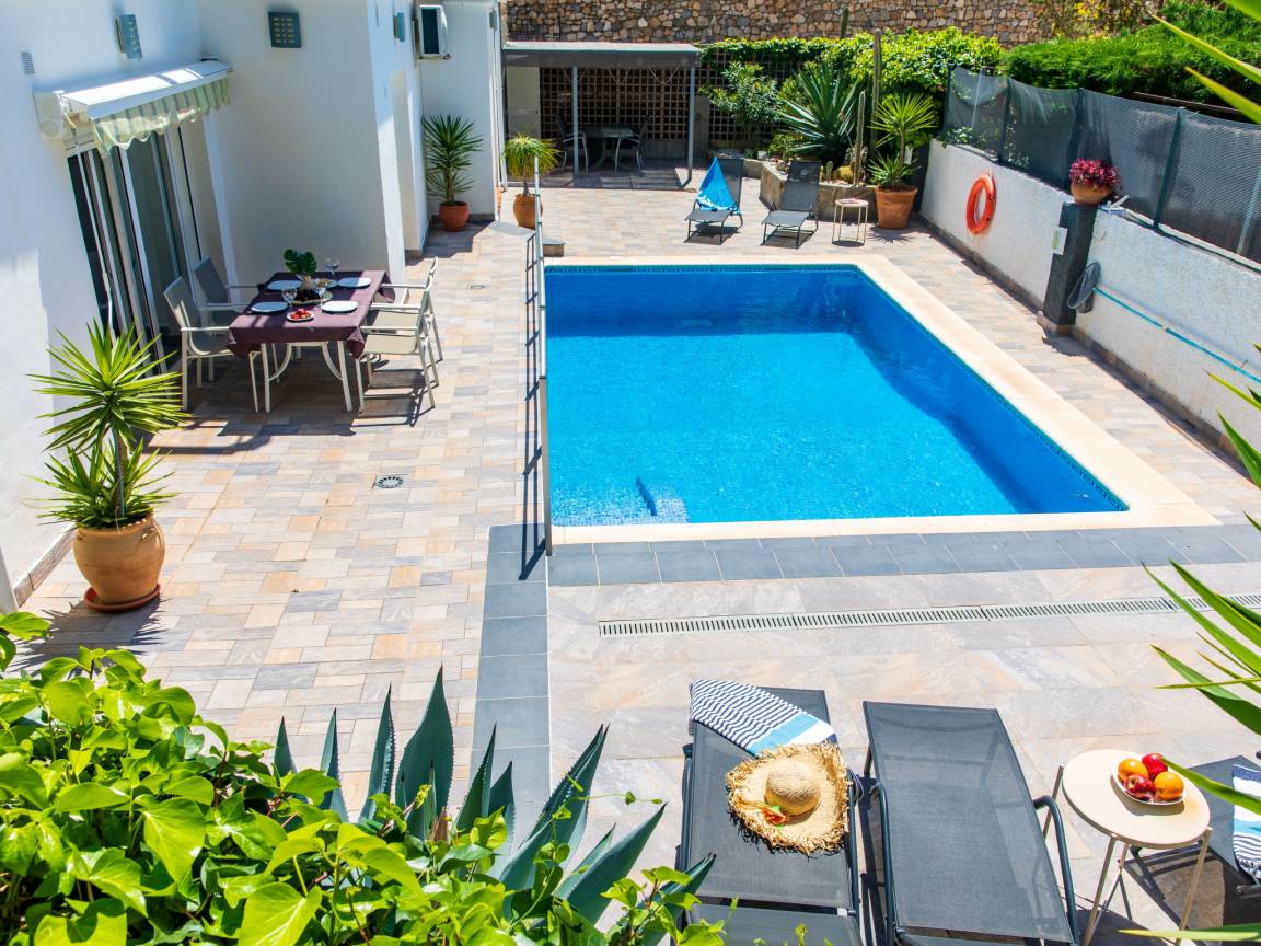 110 M² Ferienhaus ∙ 3 Schlafzimmer ∙ 6 Gäste - Almuñécar