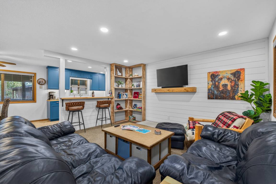102 M² House ∙ 3 Bedrooms ∙ 8 Guests - McCall, ID