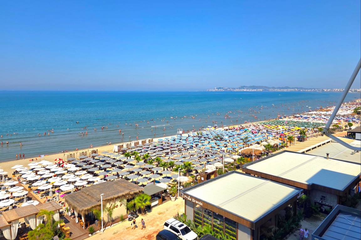 95 M² Apartment ∙ 2 Bedrooms ∙ 5 Guests - Durrës