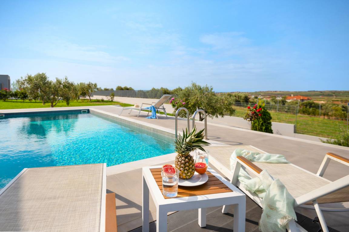 67 M² Villa ∙ 2 Bedrooms ∙ 4 Guests - Halkidiki