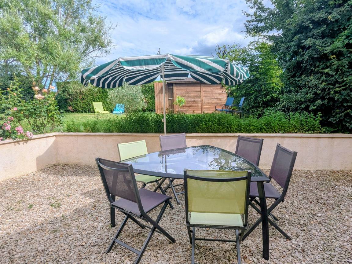 98 M² Cottage ∙ 3 Chambres ∙ 6 Personnes - Dijon
