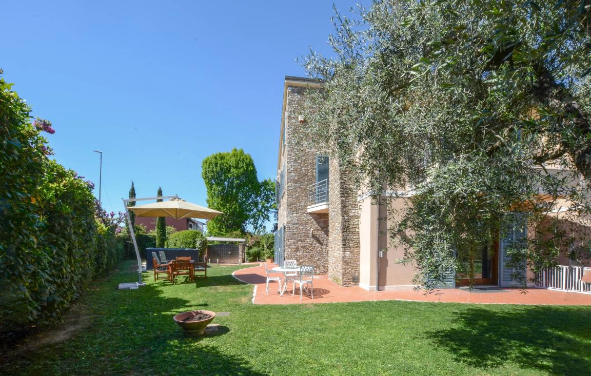 256 M² Maisonette ∙ 4 Bedrooms ∙ 9 Guests - Tuscany