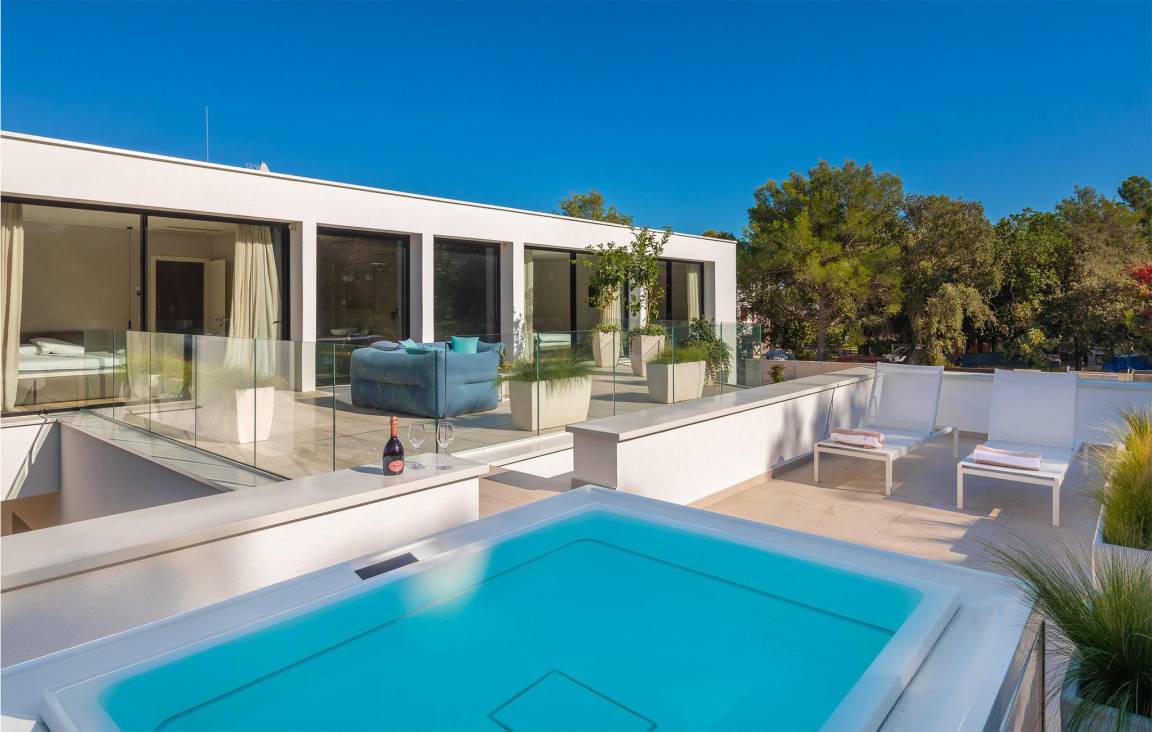250 M² House ∙ 4 Bedrooms ∙ 10 Guests - Biograd na Moru