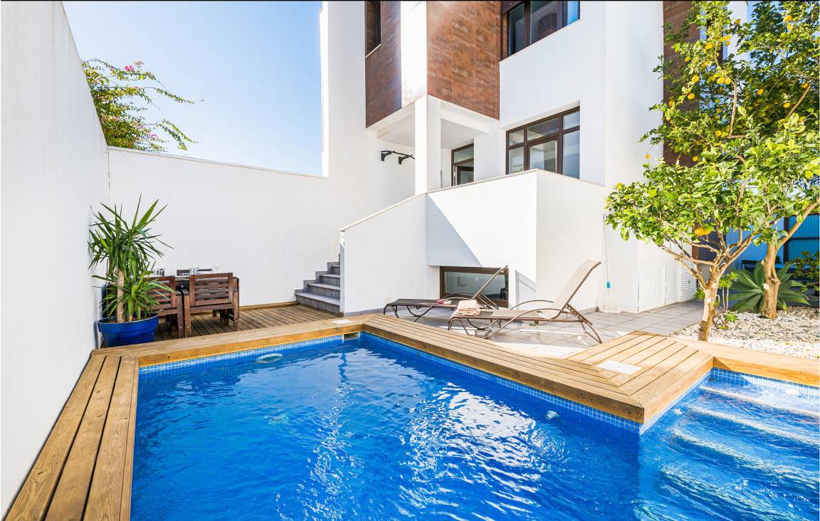150 M² Casa ∙ 4 Habitaciones ∙ 6 Huéspedes - Conil de la Frontera