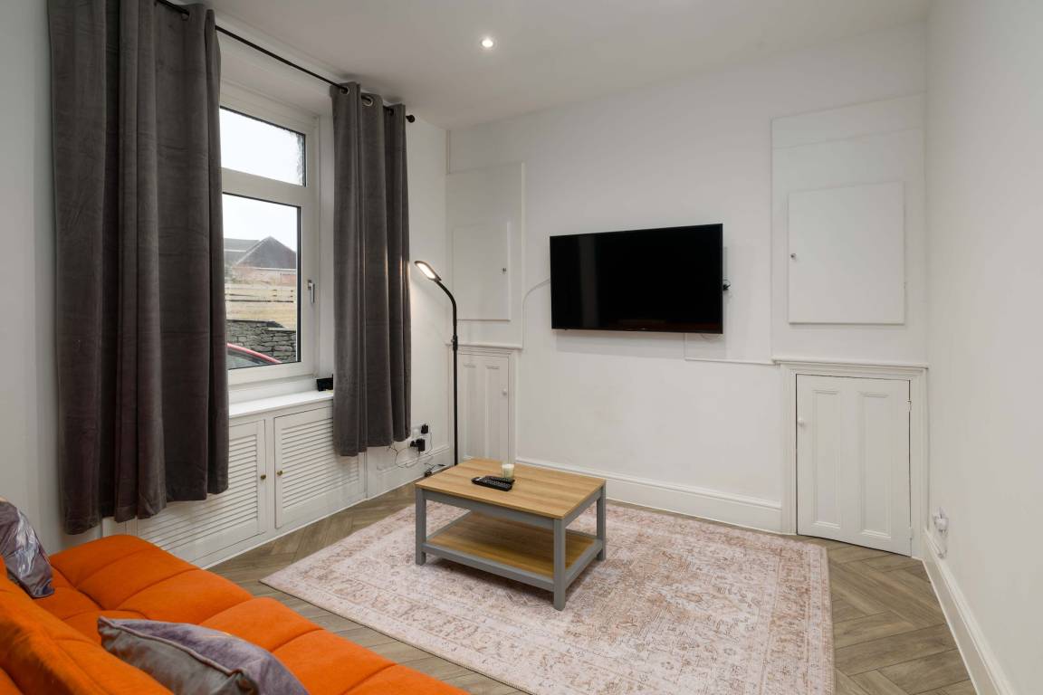 House ∙ 3 Bedrooms ∙ 6 Guests - Port Talbot