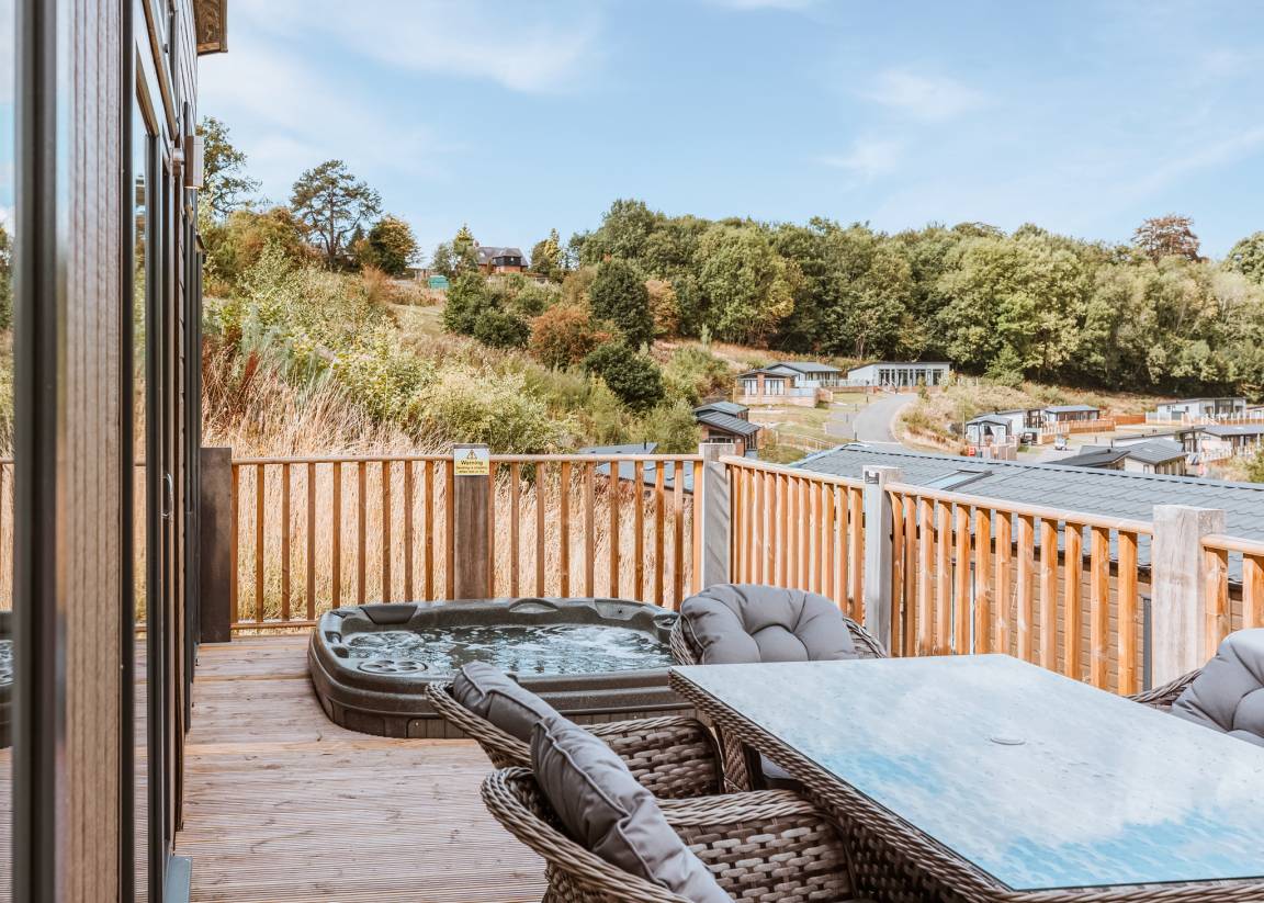 Chalet ∙ 2 Bedrooms ∙ 4 Guests - Shropshire