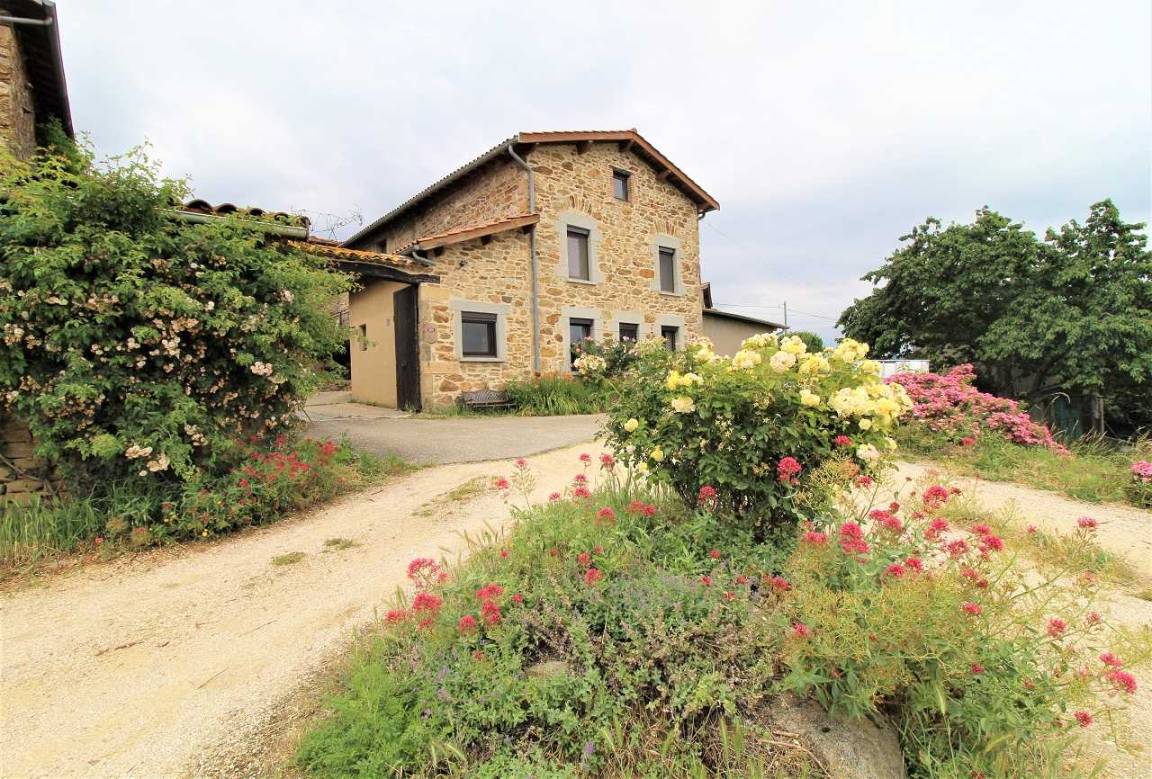 198 M² Gîte ∙ 5 Chambres ∙ 12 Personnes - Rhône-Alpes