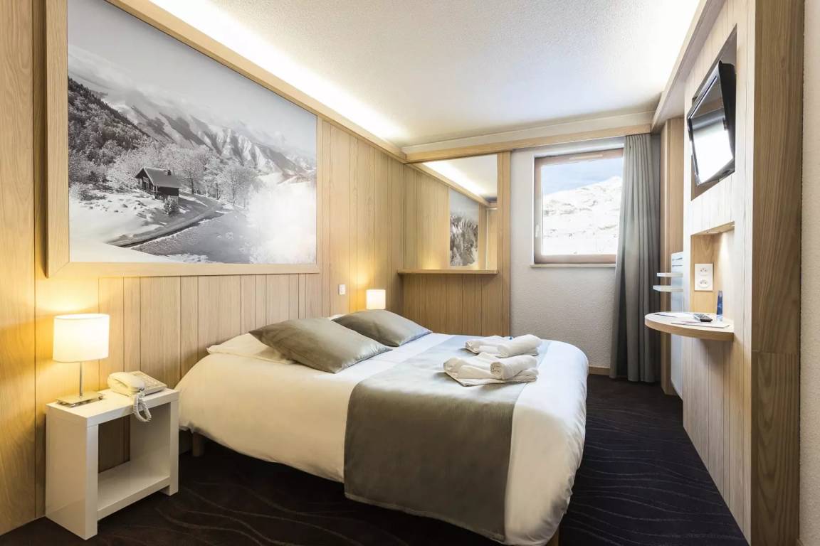 15 M² Hôtel ∙ 1 Chambre ∙ 2 Personnes - Le Bourg-d'Oisans