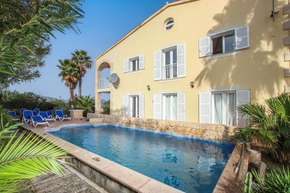 295 M² Apartamento ∙ 6 Habitaciones ∙ 12 Huéspedes - Alcudia