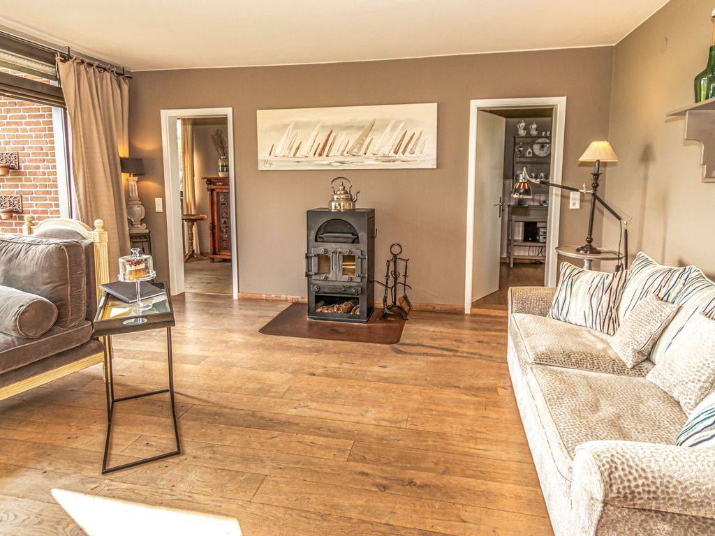 93 M² Ferienhaus ∙ 2 Schlafzimmer ∙ 4 Gäste - Bensersiel