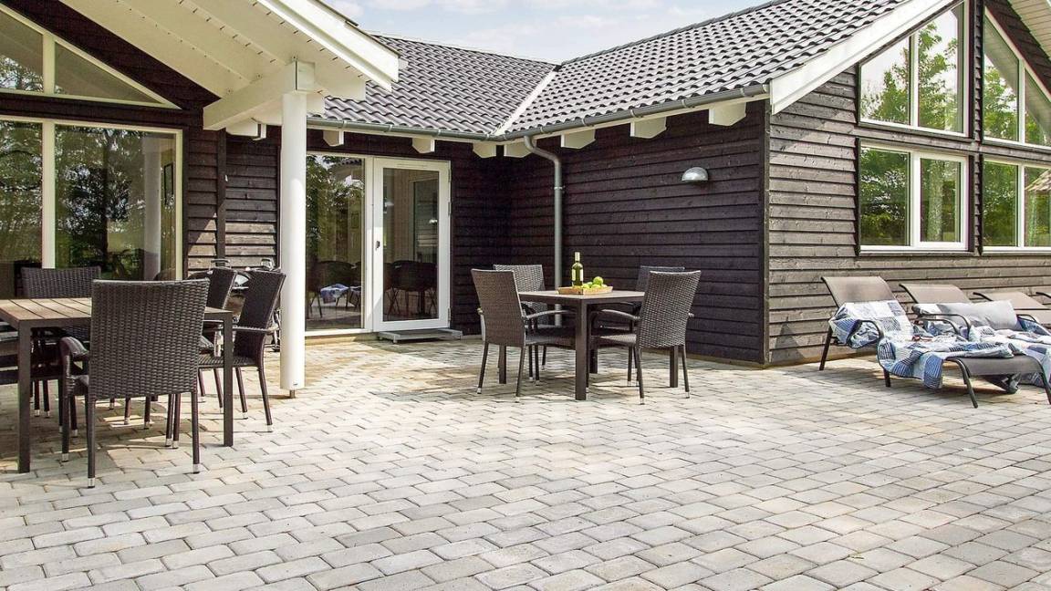 221 M² Ferienhaus ∙ 6 Schlafzimmer ∙ 16 Gäste - Ostsee