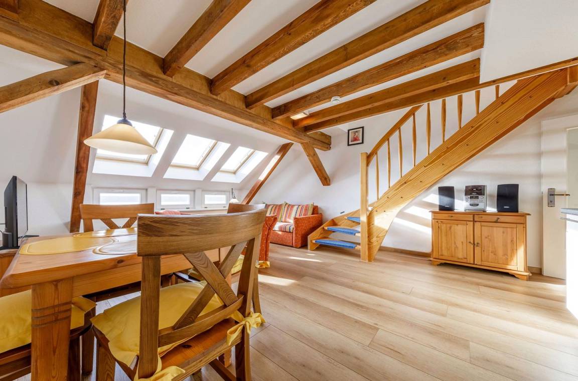 55 M² Ferienwohnung ∙ 1 Schlafzimmer ∙ 4 Gäste - Waren (Müritz)