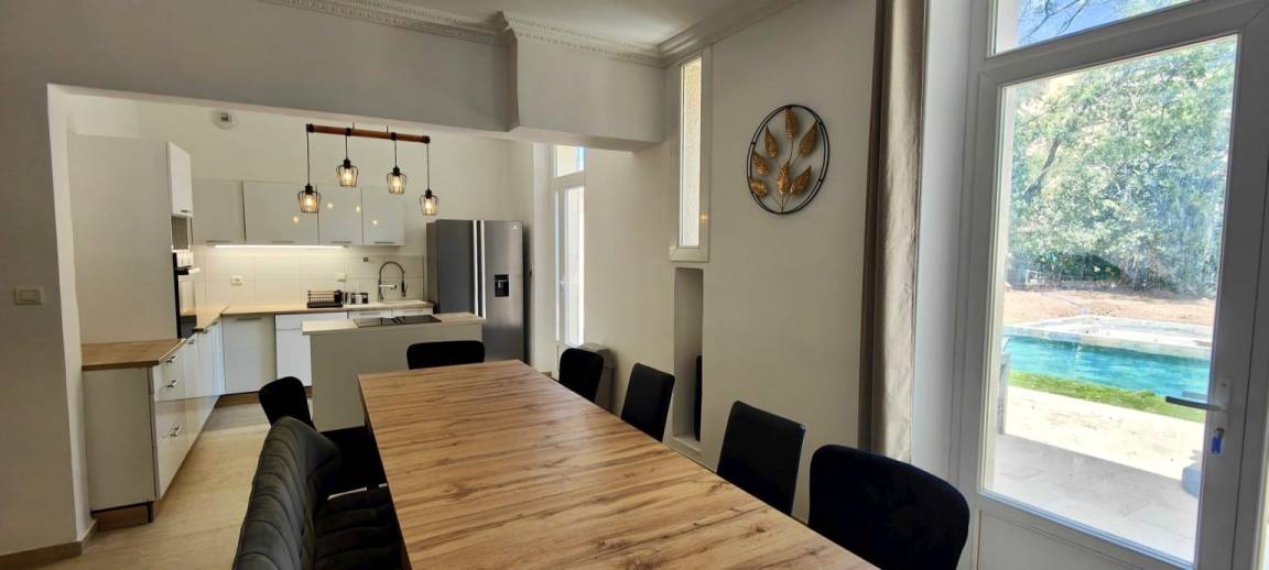 180 M² House ∙ 6 Bedrooms ∙ 21 Guests - Fréjus