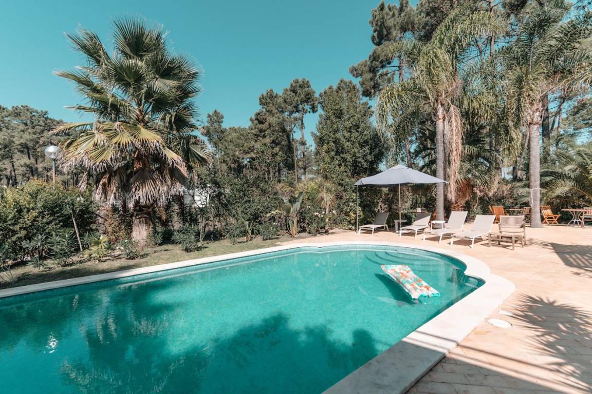 300 M² House ∙ 6 Bedrooms ∙ 12 Guests - Costa da Caparica